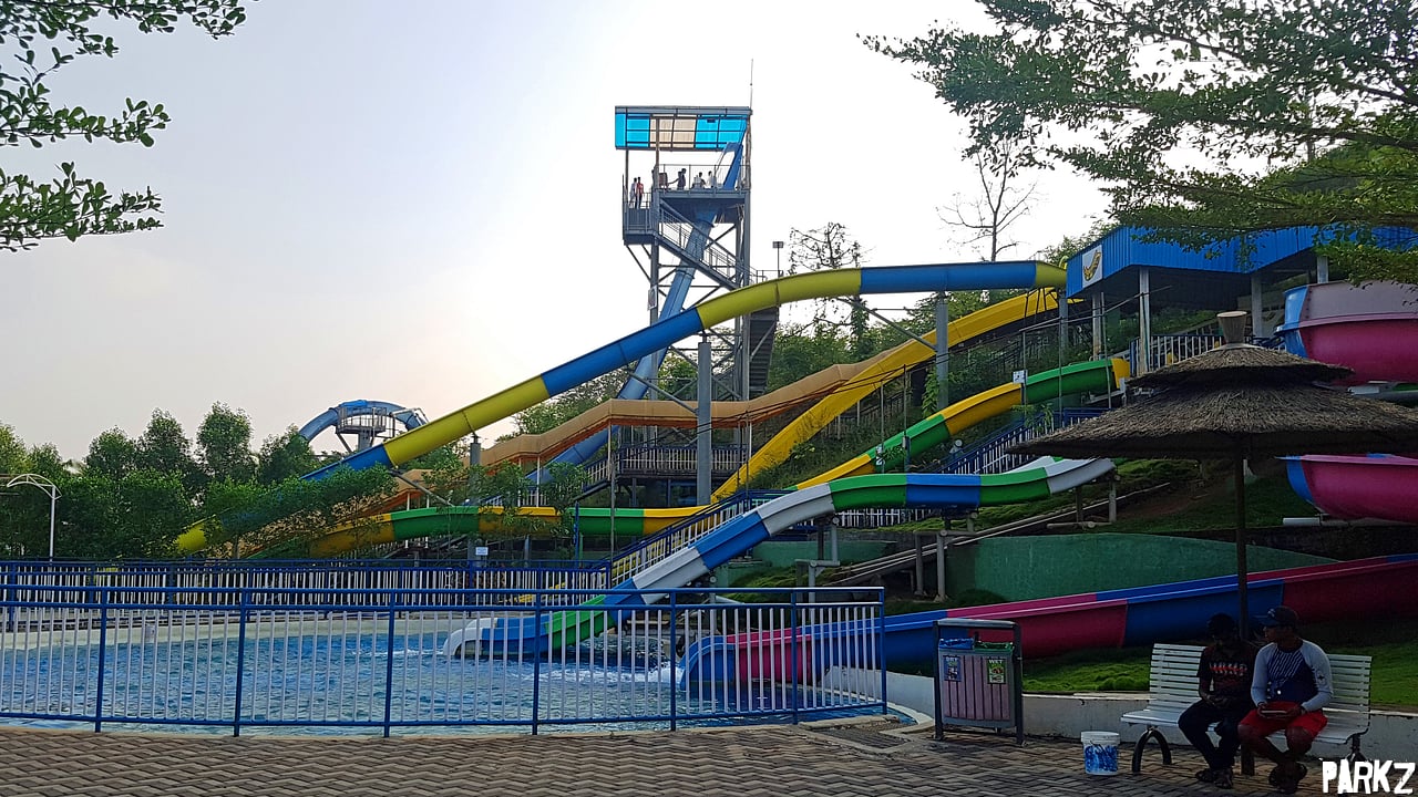Splash | Water Slide at Imagica Water Park | Parkz - Theme Parks